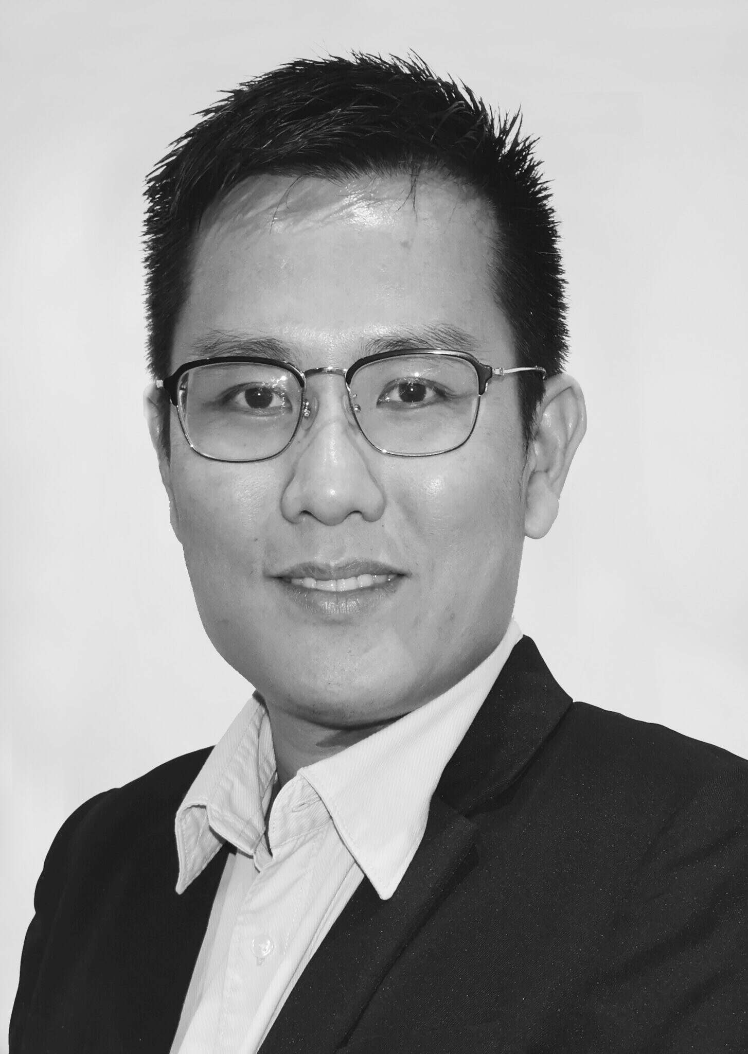 Board of directors and management team - SIBS AB