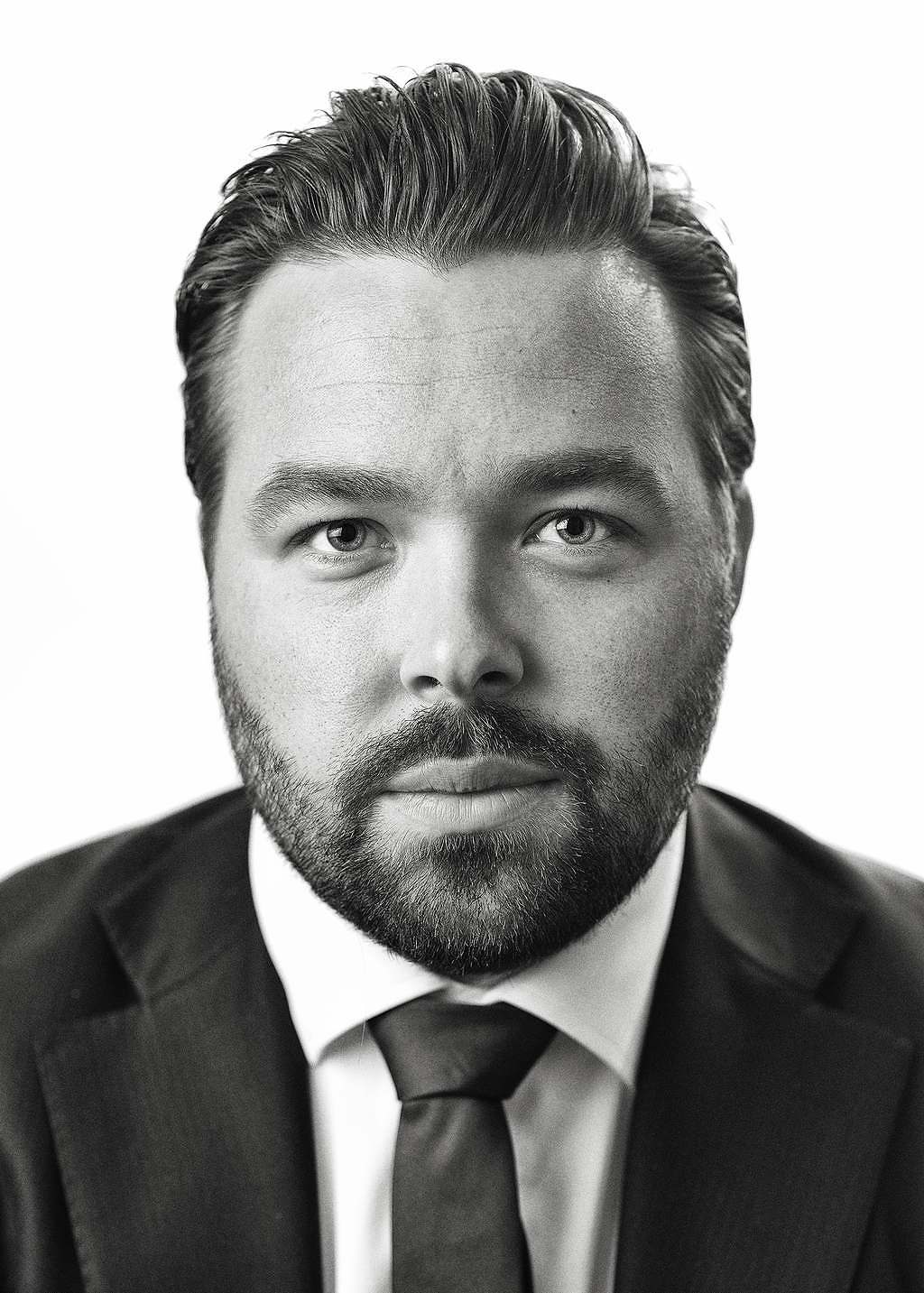 Board of directors and management team - SIBS AB